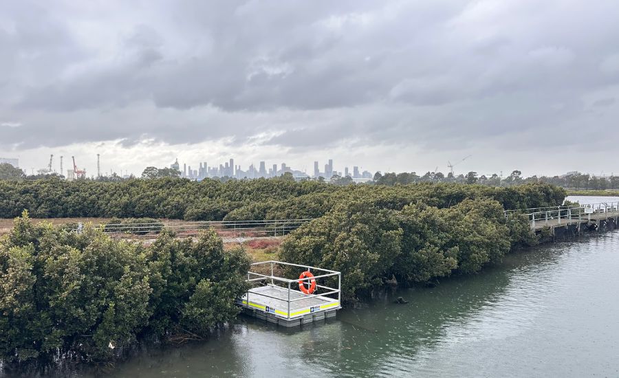 Marine Construction Spotter Platform Melbourne | Melbourne Boat Hire